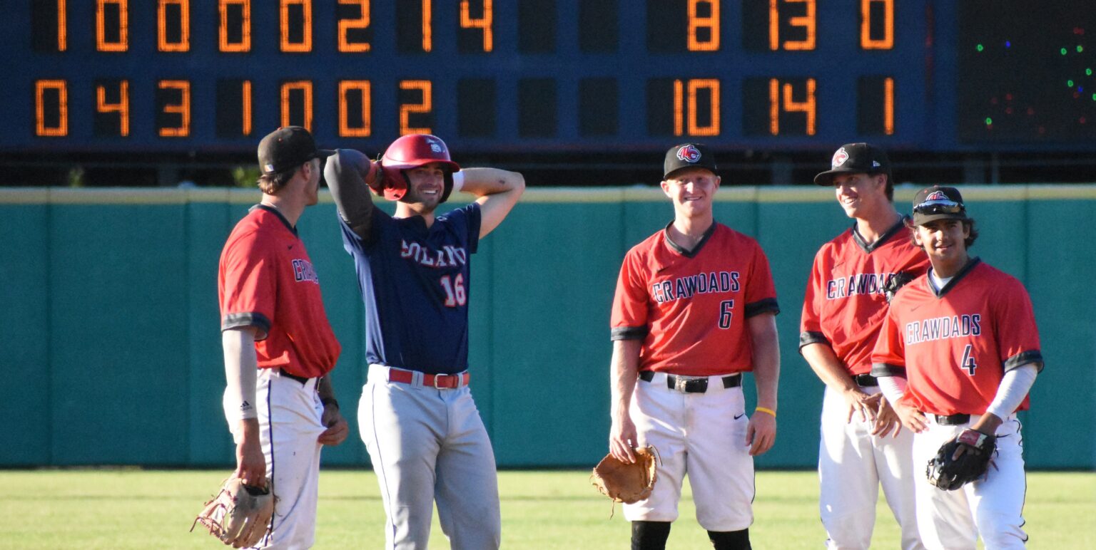 PHOTOS – Walnut Creek Crawdads